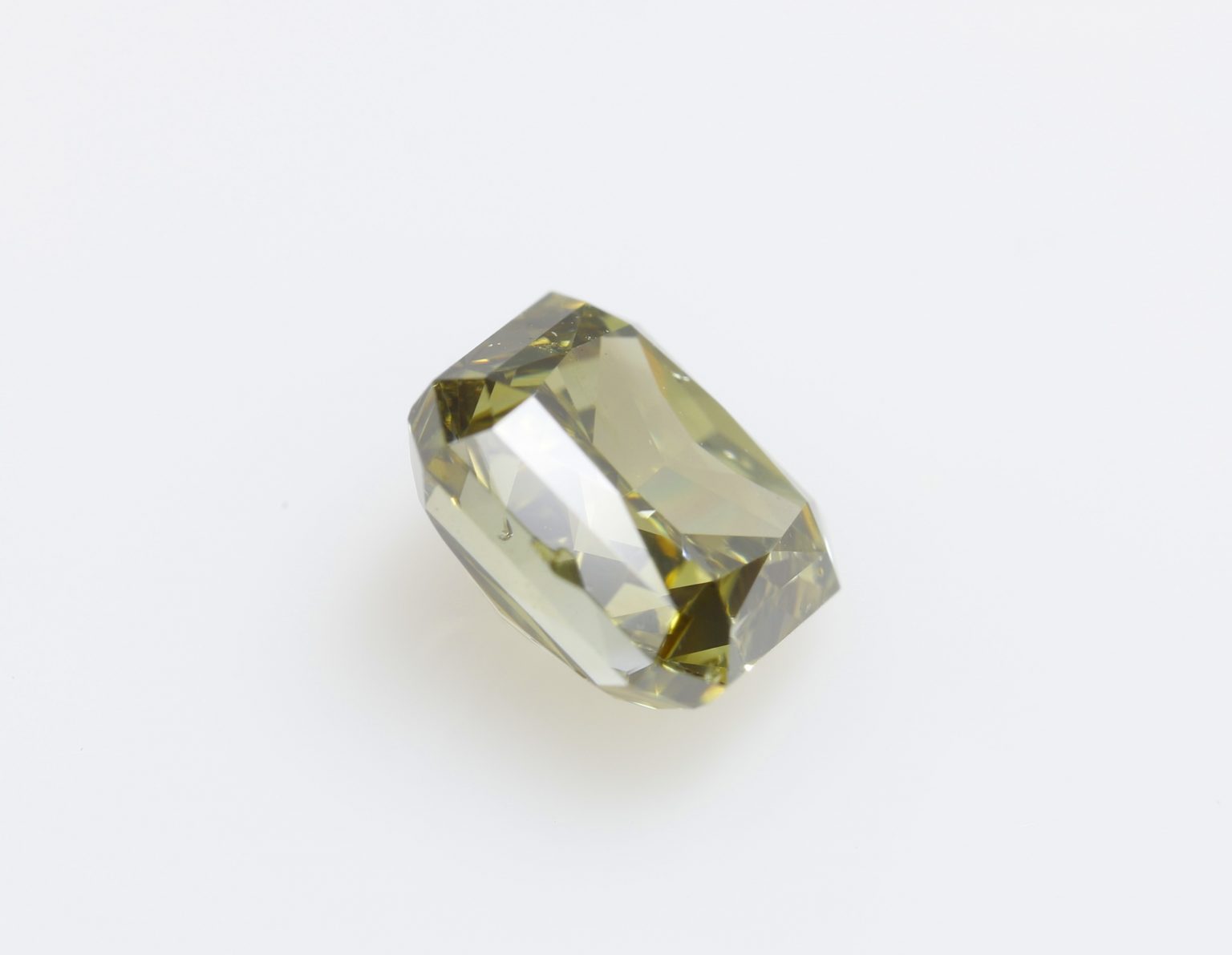 Chameleon Diamond - 0.66ct Natural Loose Fancy Light Green GIA Radiant ...